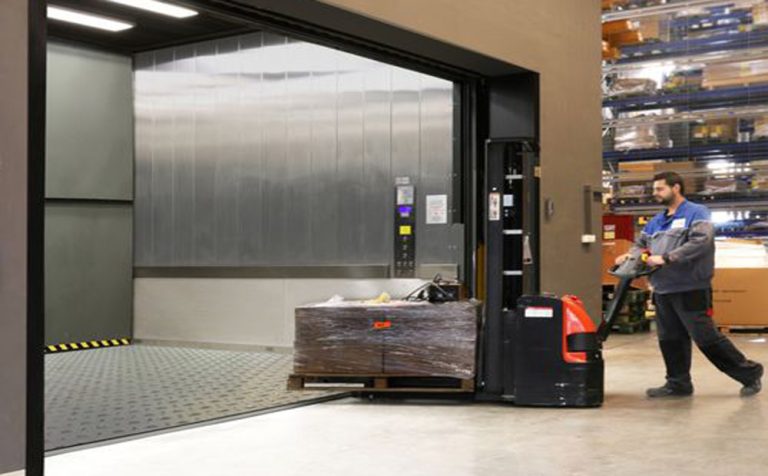 Cargo Elevator - HYUNDAI ELEVATOR CORPORATION LTD hyundai lift